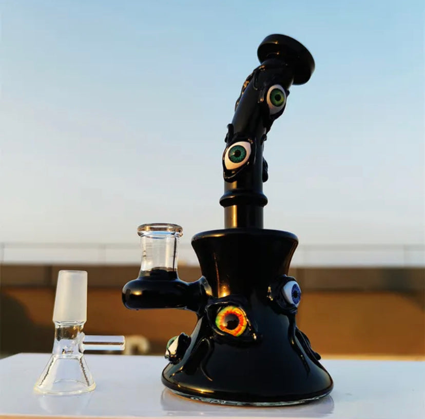 3D Eyeball Bong – Salem Vapor